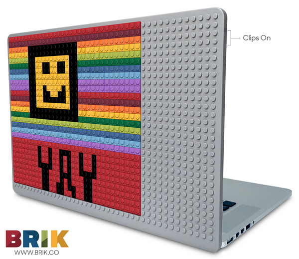 smiley face Laptop Case – BRIK